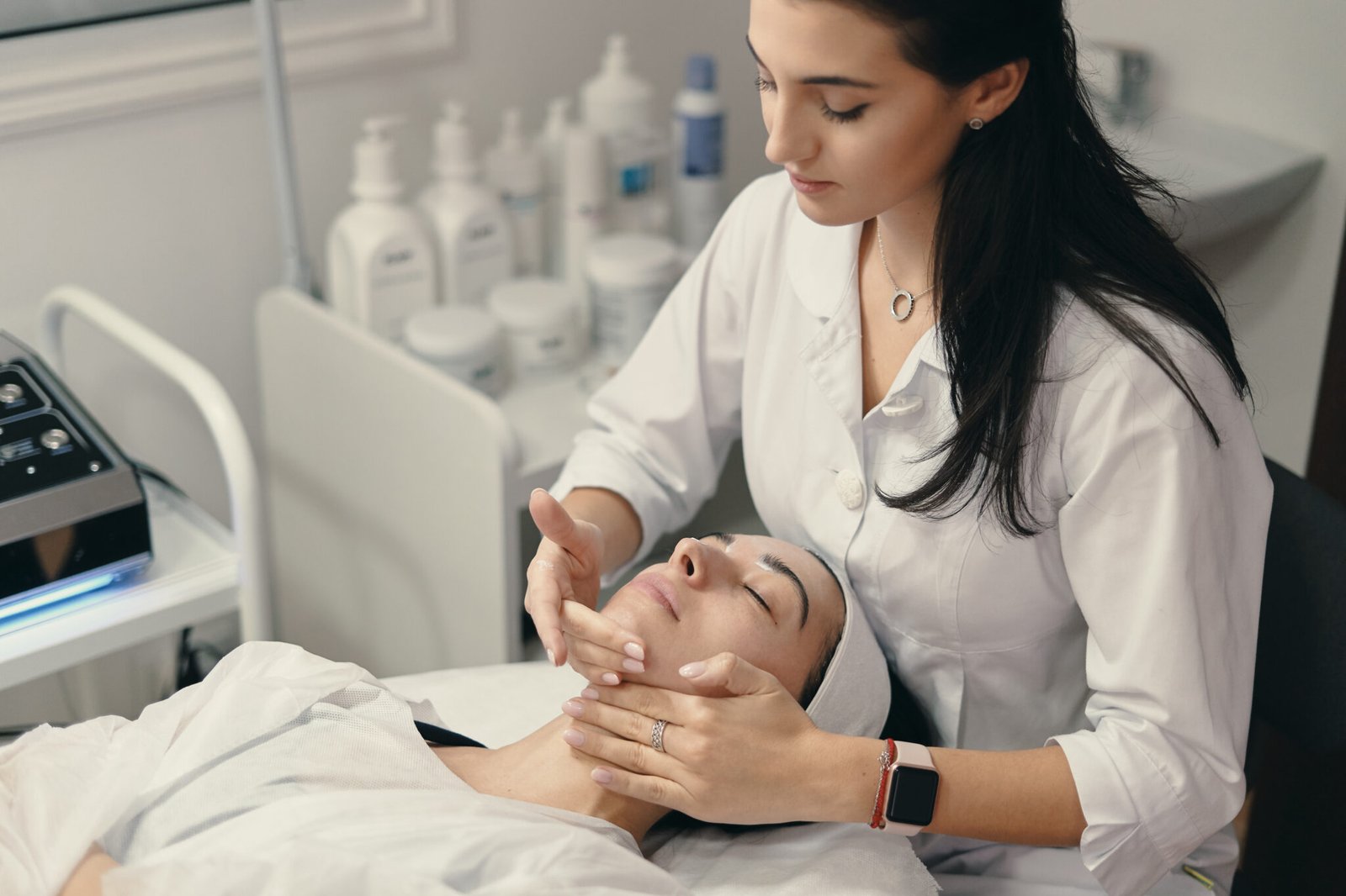 Are Aesthetic Treatments Safe? What to Check Before Booking